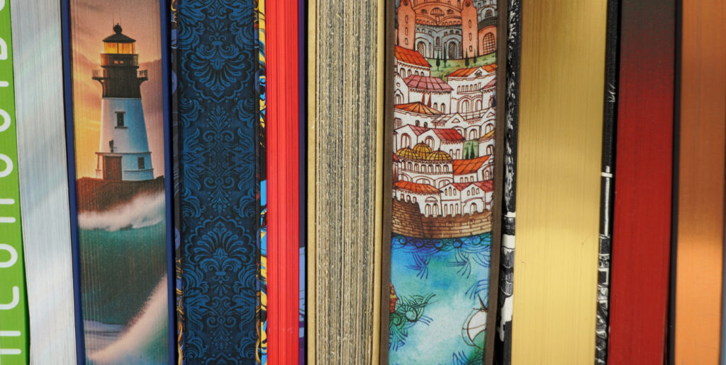 Book Edging Guide: Types, Techniques & Finishes